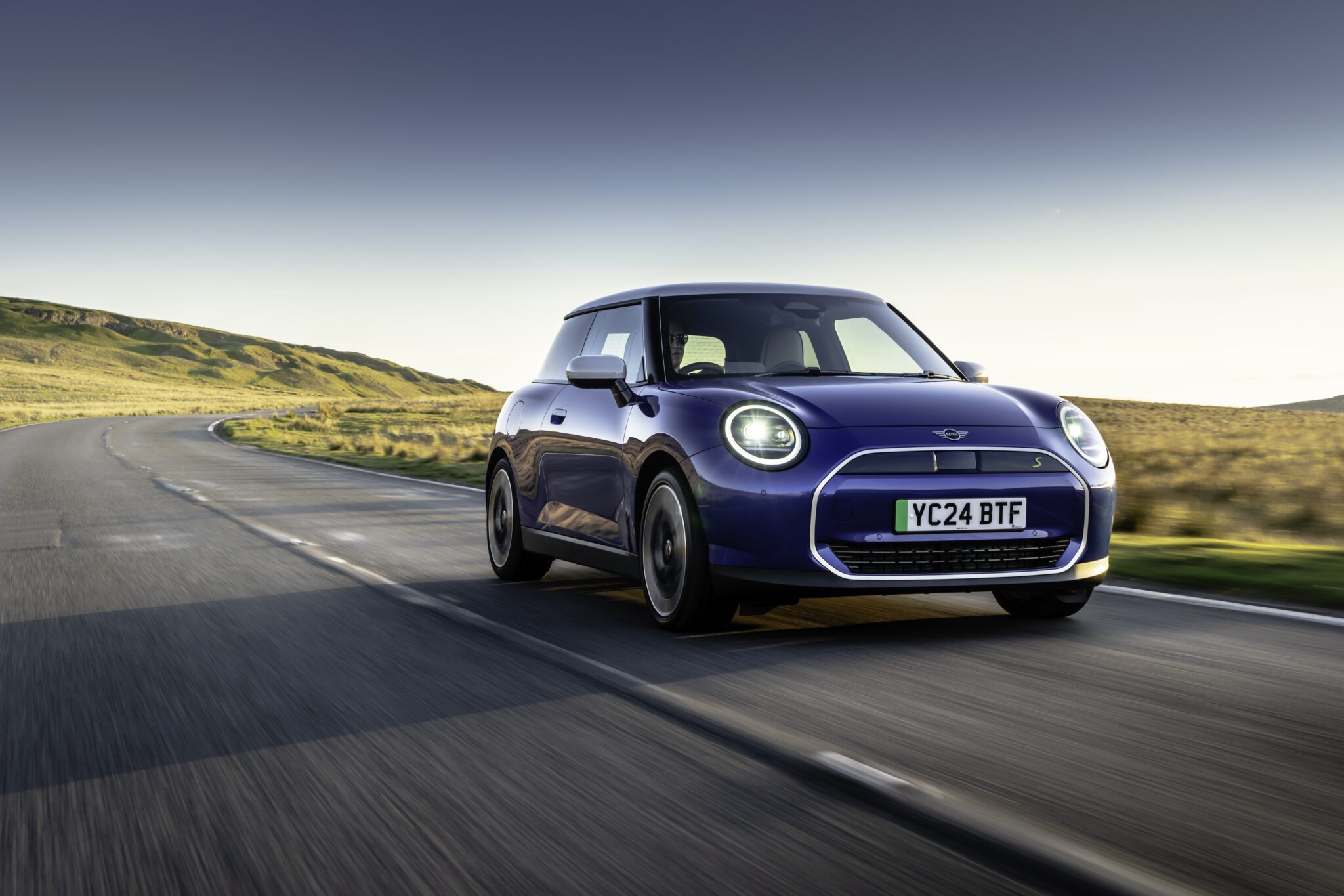 ALL-ELECTRIC MINI COOPER BUSINESS OFFERS | Ocean Group